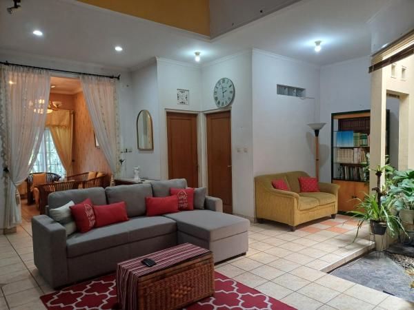 Puri Nusa Indah,cozy, Large, Near Bogor City - Indonésie