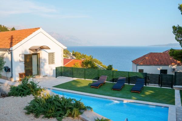 Holiday House Boban With Private Pool And Garage - Mimice