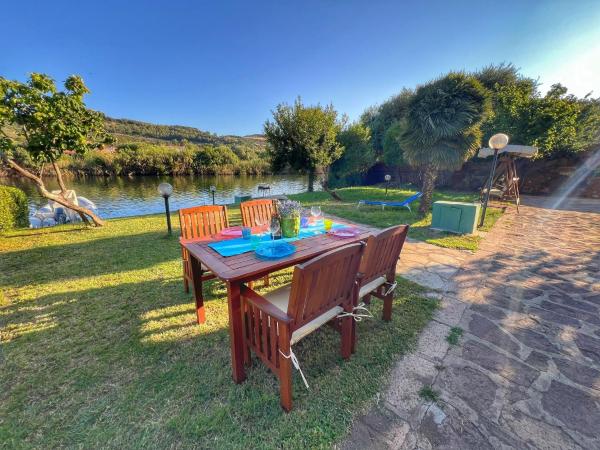 Exclusive Riverside House In The Center Of Bosa - Private Garden And Parking" Bosa Apartments - Bosa
