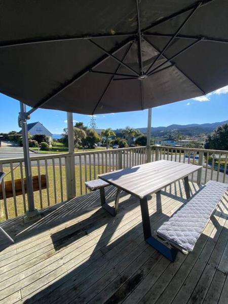The Beach Hut - Mangōnui