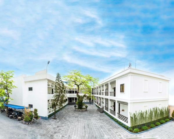 Khách Sạn Dệt - ナムディン