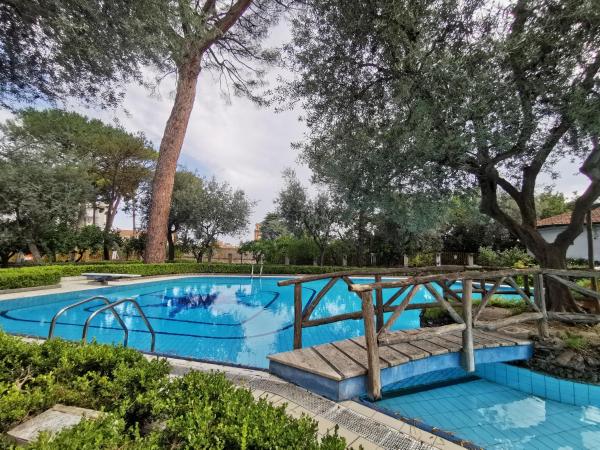 Casa Mar - Elegant Apartment With Pool And Panoramic Terrace In The Heart Of Sorrento - Sorrente