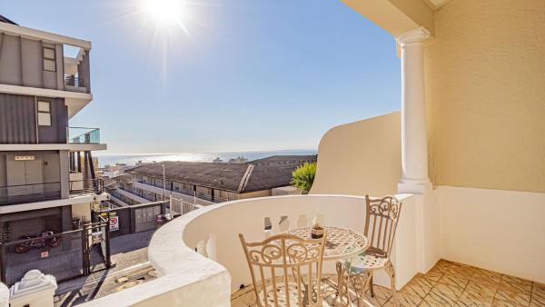 Six Selbourne - Camps Bay