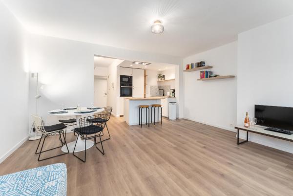 2-bedroom Apartment With Park View - Ostende