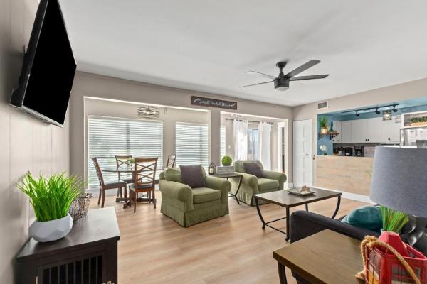 Catching Rays 3 Comm Pools Family & Pet Friendly - Destin, FL