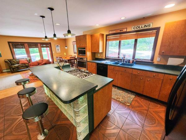 Birch Beauty Cozy 3br Mountain Retreat With Hot Tub & Pet-friendly! - Killington, VT