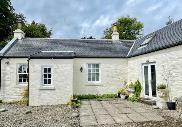 Kevington Cottage - 더넌
