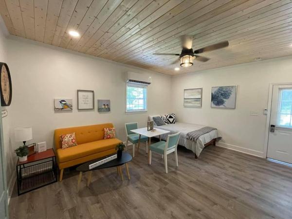 Beautifully Renovated Studio 2 Miles From Marina! - Estill Springs, TN