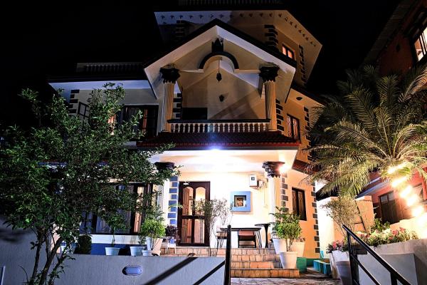 Wanderer's Home Double Bedrooms With Living And Kitchen - A Home Away From Home - Kathmandu