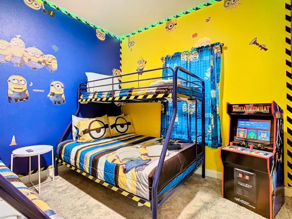 5br Townhouse Near Disney Pool - Kissimmee, FL