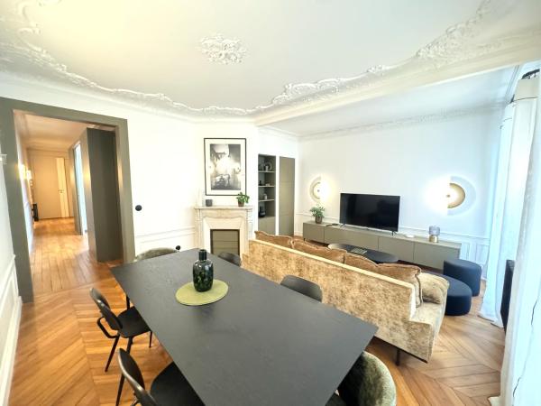 Parisian Luxury Style - Heart Of Montparnasse - París