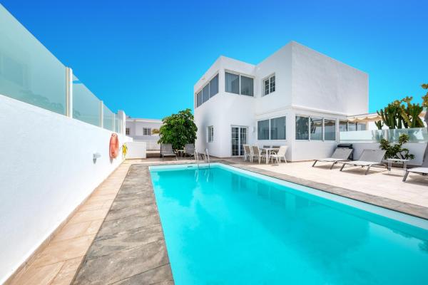 Lanzarote 2 - Private Pool, Air-con And Bbq By Lanzarote Vacation Homes - Lanzarote