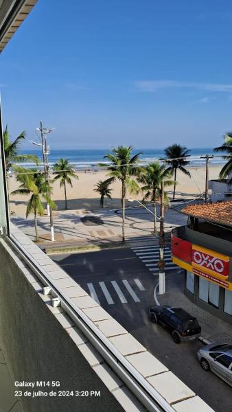 Prédio Frente Para O Mar Na Praia Grande - Guilhermina - São Vicente