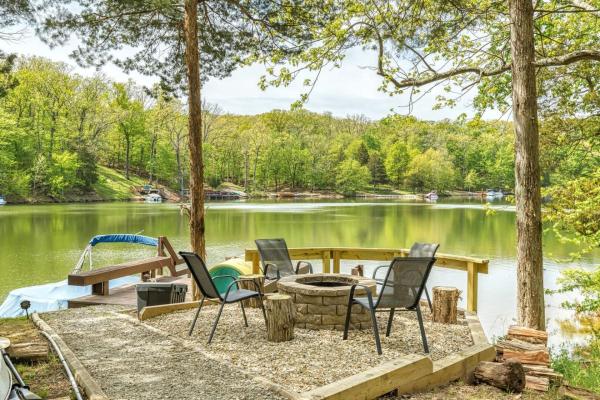 Acorn Lake Lodge On Lake Aspen - Innsbrook, MO