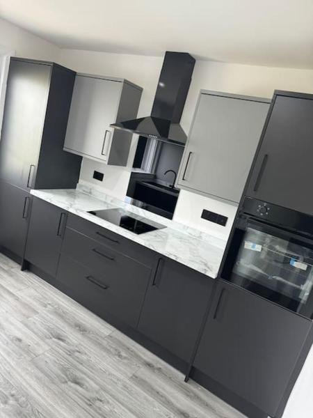 Modern 3 Bedroom Apartment - Musselburgh