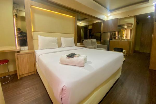 Best Choice Studio At Candiland Apartment By Travelio - Semarang