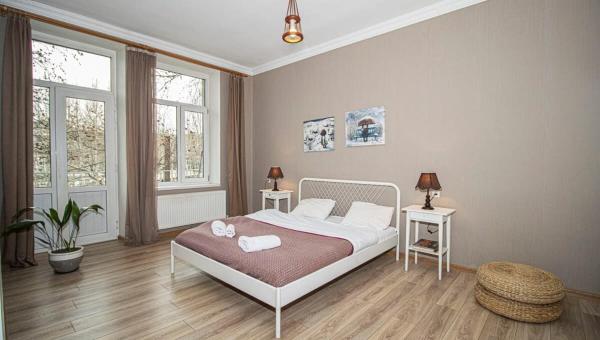 Sunny Apartment W A Balcony City Center - Tbilisi