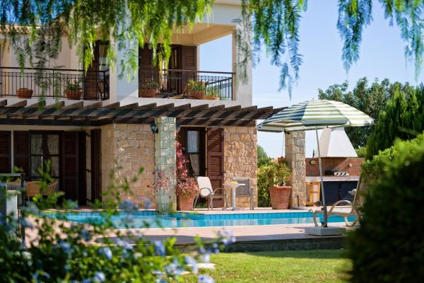 Three bedroom Villa 'Anarita' (64) with private L-shaped pool, beautiful gardens and walking distance to resort village square on Aphrodite Hi - Куклиа