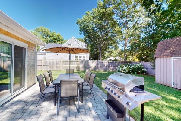 Falmouth Beach House - Falmouth, MA