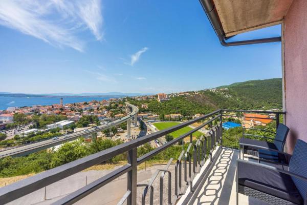 Apartment In Crikvenica 45025 - Novi Vinodolski