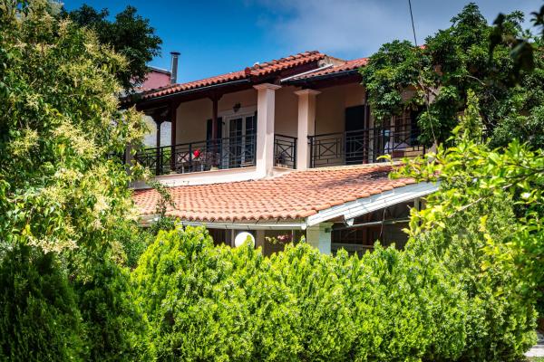 Tholeto Apartments - Corfú