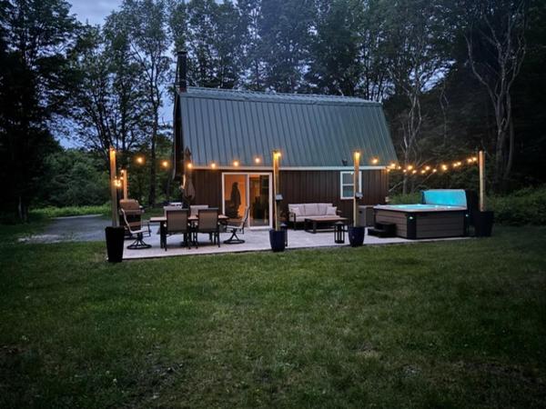 Private Cottage With Hot Tub In The Woods - Thompson, PA