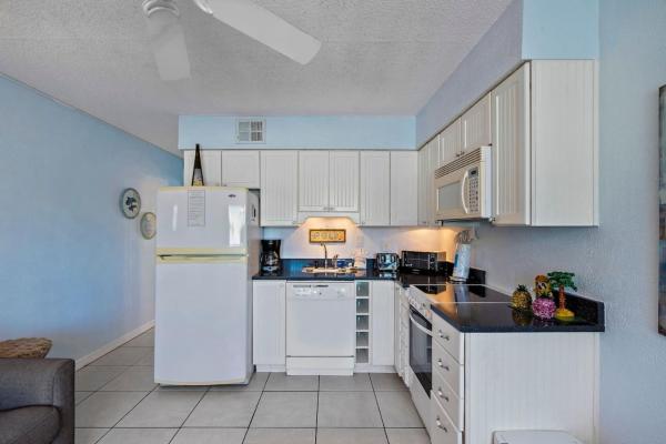 Madeira Beach Tropic Breeze Unit 6 - Madeira Beach, FL