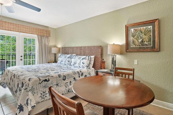 Beso Del Sol Beauty Studio Oasis In Dunedin 409 - Clearwater Beach, FL