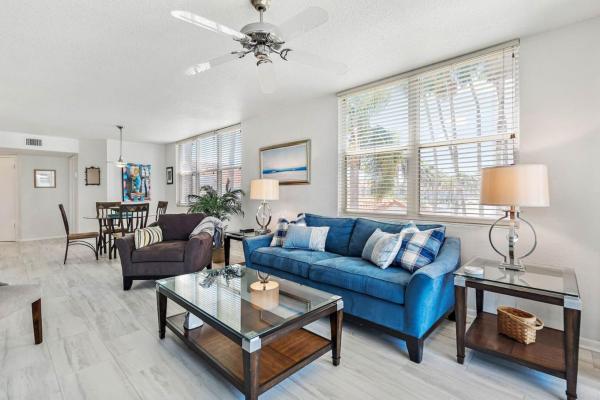 Bahia Vista Corner Unit 2 Bedroom 2 Bathroom - St. Petersburg, FL