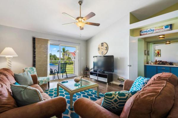 St Pete Isla Del Sol Verde E 6-246 Pool View - St. Pete Beach, FL