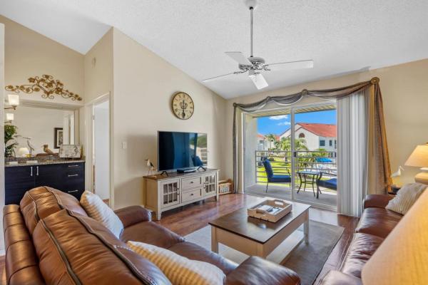 St Pete Isla Del Sol Vista Verde E 7 249 Pool 2 2 - Pinellas County, FL