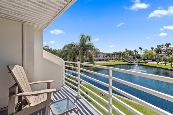 Isla Del Sol Vista Verde East 2 212 2 Bd 2 Ba - St. Petersburg, FL
