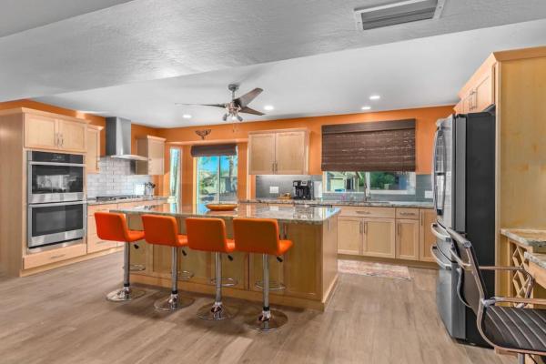 Vibrant 4 Bedroom With Pool And Spa - Fountain Hills, AZ