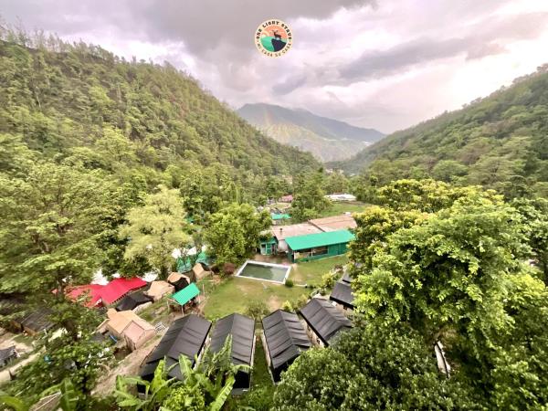 Rudram Aura X One Light Stays - Rishikesh