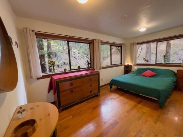 Little House In The Redwoods With A Hot Tub! - Richardson Grove State Park, Garberville