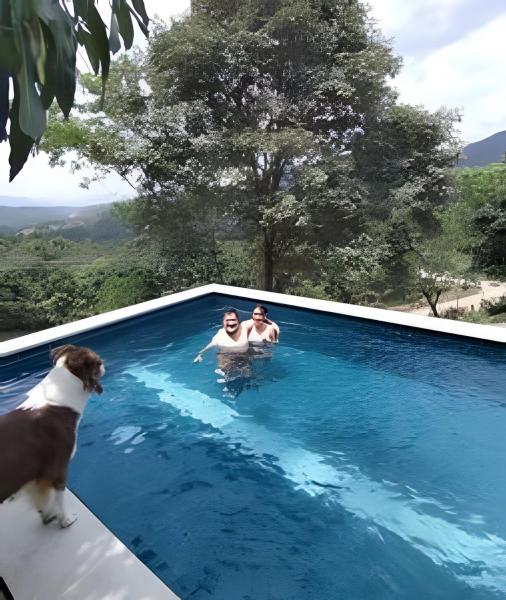 Casa Con Piscina Rodeada De Verde En Anapoima - Apulo