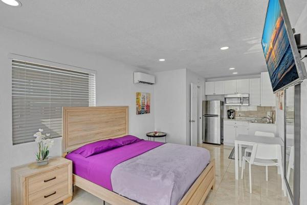 Hollywood Luxury Hotel Like House By Beach #192 - Hollywood, FL