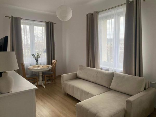 Cozy Apartment Near ŁAzienki Royal Park - Warszawa
