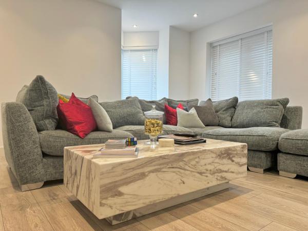 Eagles Cottage, 3 - Bed, Sleeps 6, Pets Welcome - Ulverston - Ulverston