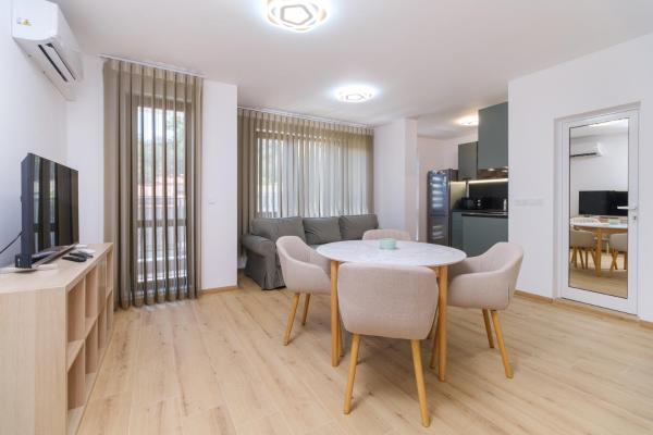 Modern 1-bedroom Apartment With Free Parking - Filibe