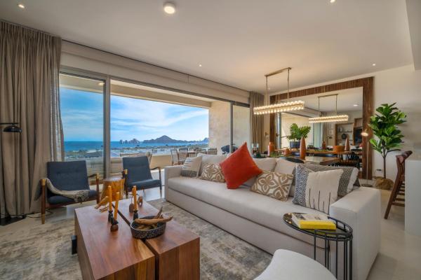 Luxury Condo With Ocean View, Balcony, And Pool - Cabo San Lucas