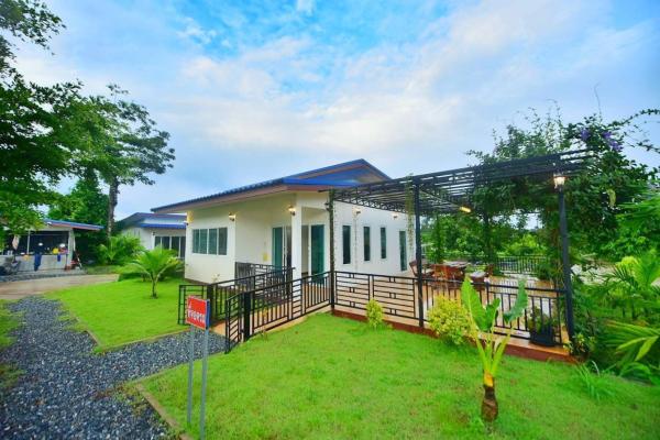 Baansuanthanisorn&rolf บ้านสวนธนิสร & ร๊อฟ - Klaeng District