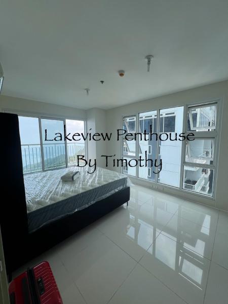 Lakeview Penthouse By Timothy - Tagaytay