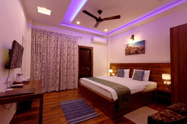 Shivalayaa - The Divine Abode - Agra