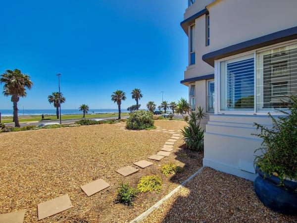 Sea Front, Wifi, Secure, Ocean Facing Apartment - Le Cap