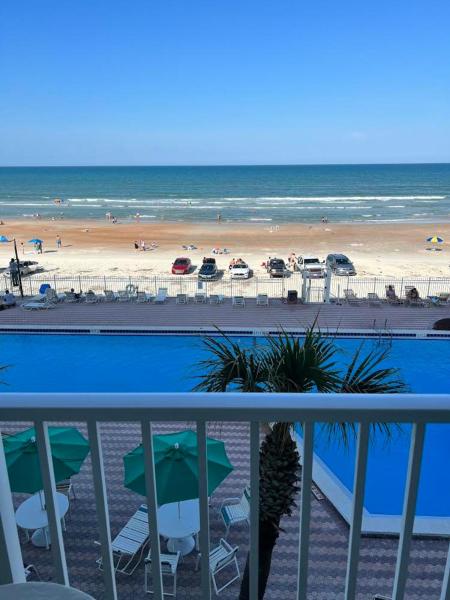 Sun Rise-pool-on The Beach - Daytona Beach, FL