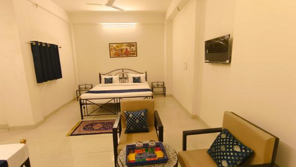 Hotel Green Park Udaipur - Udaipur