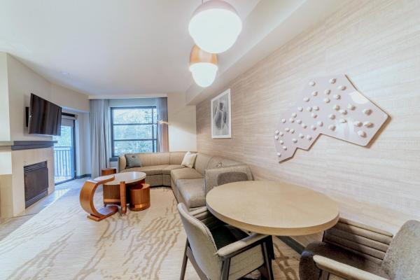 Luxury 2 Bedroom Penthouse With Stunning Views! - June Lake, CA