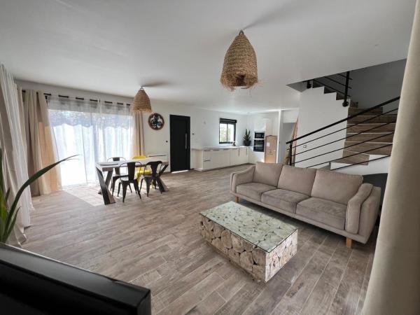 Maison Neuve 4 Chambre Avec Jacuzzi - Marignane