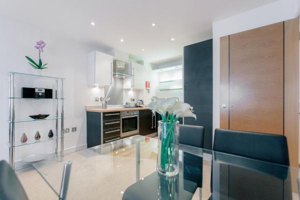 Roomspace Serviced Apartments - Abbot's Yard - イギリス ギルフォード